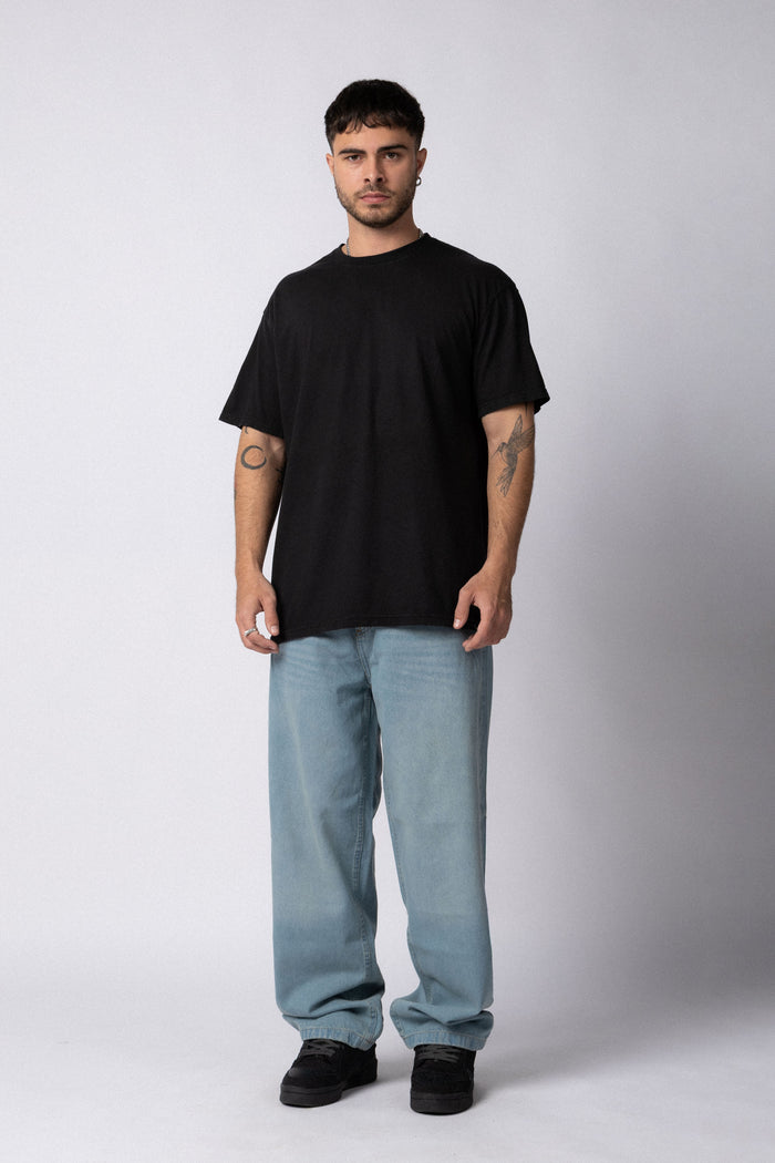Remera Regular Negra